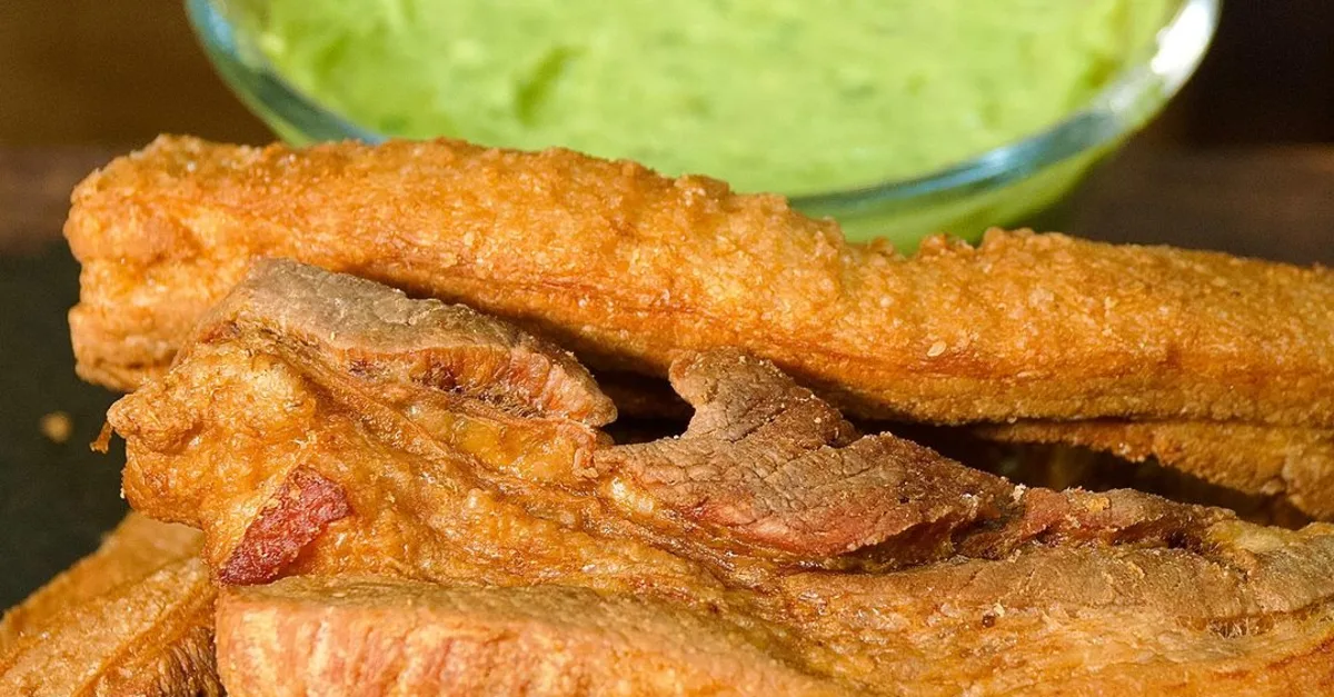 Chicharron & Creamy Guacamole | Provecho