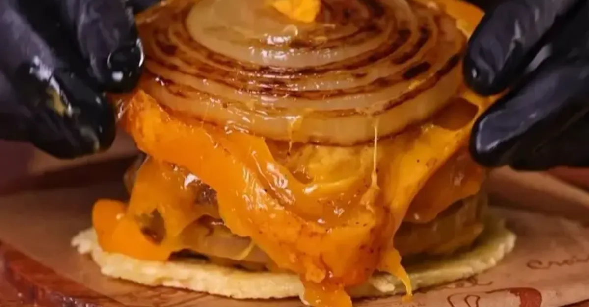 In n Out inspired Flying Dutchman Burger by alinapro