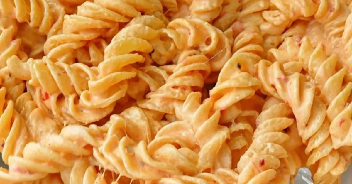 Calabrian chili Alfredo with colonne Pompeii pasta | Provecho