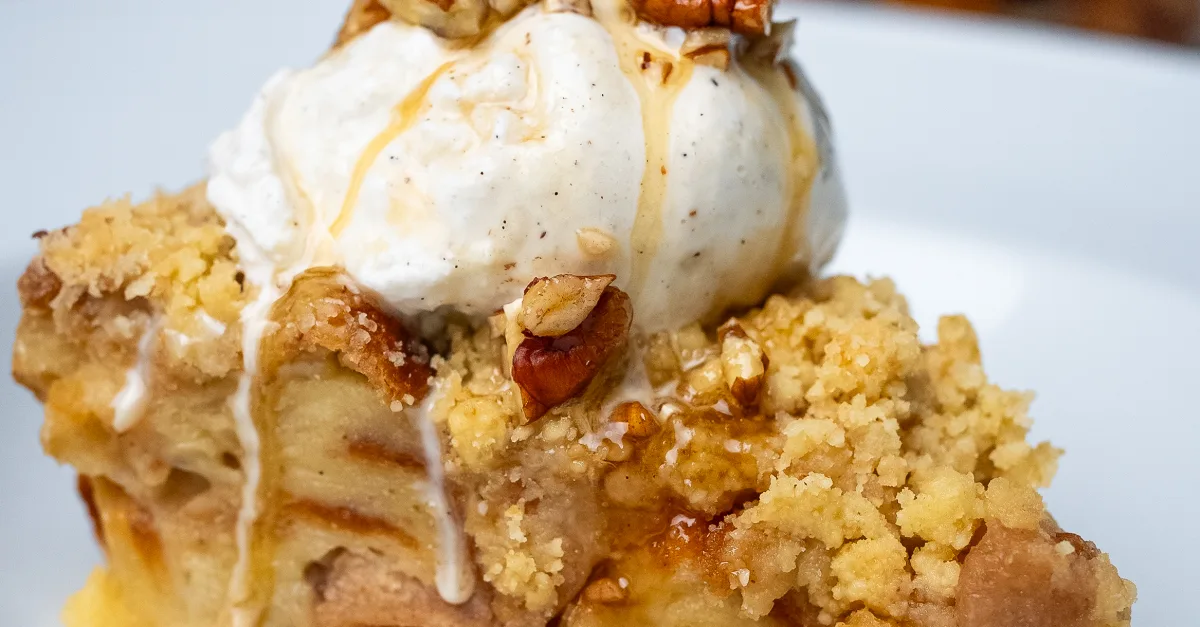 Apple Crumble Bread Pudding | Provecho
