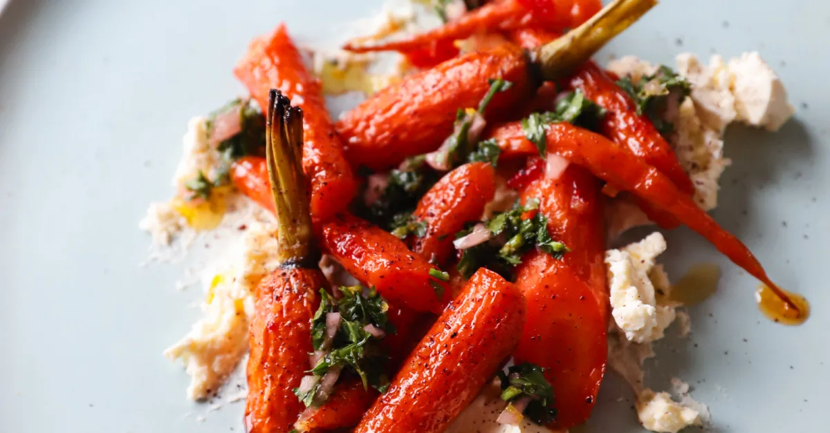 Chili Garlic Butter Glazed Carrots | Provecho