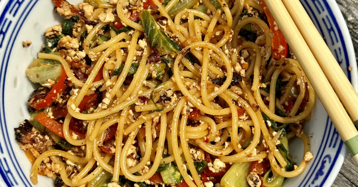 Dan Dan Spaghetti (Single Serving) by friendlyveg