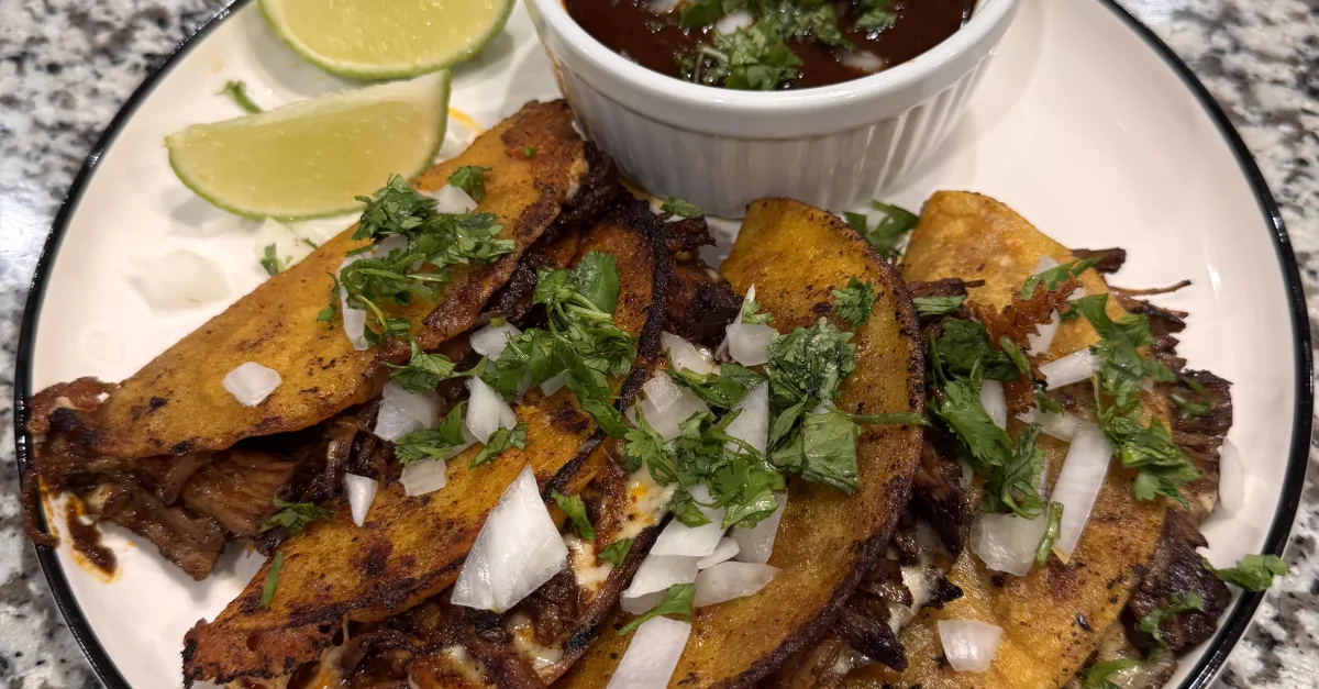 Birria Tacos | Provecho