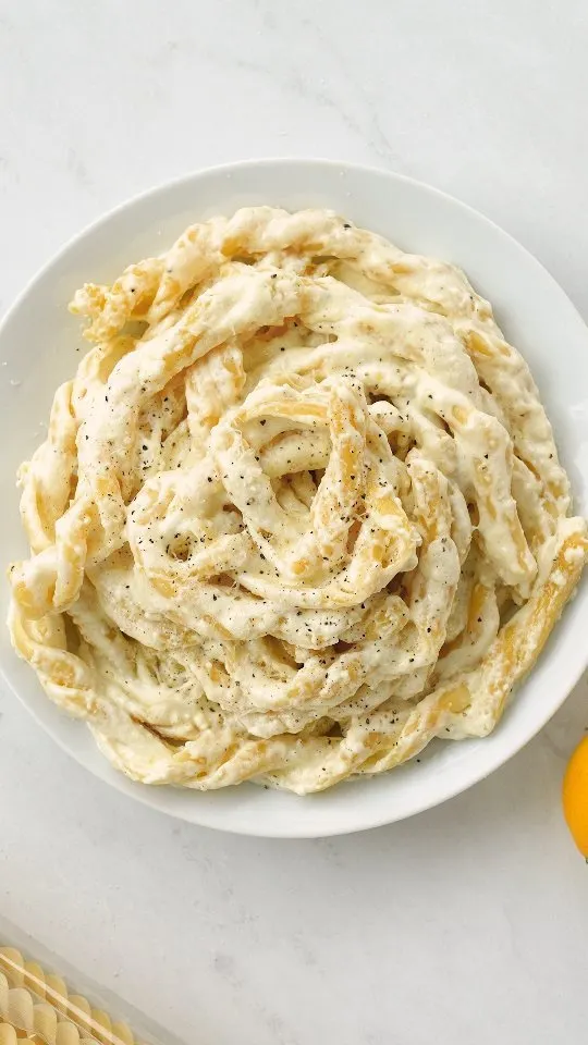 Lemon Alfredo with Fusilli Capri | Provecho