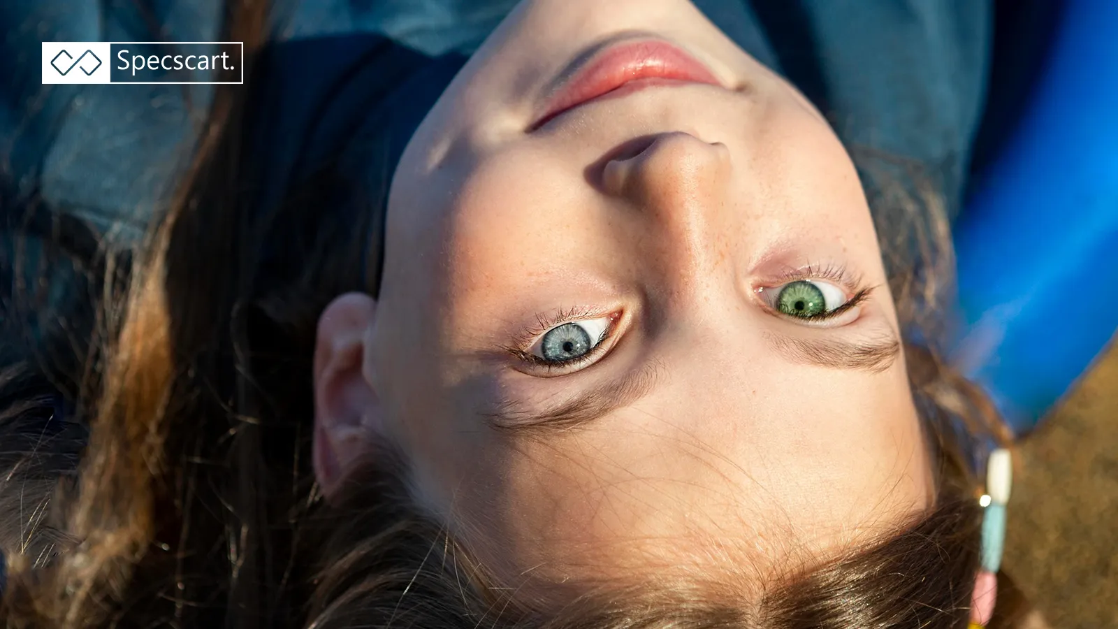 Heterochromia: What causes differently coloured eyes? | Specscart