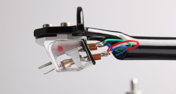 Rega Apheta 2 (MC) Vinila plašu atskaņotāja galviņa | High Fidelity