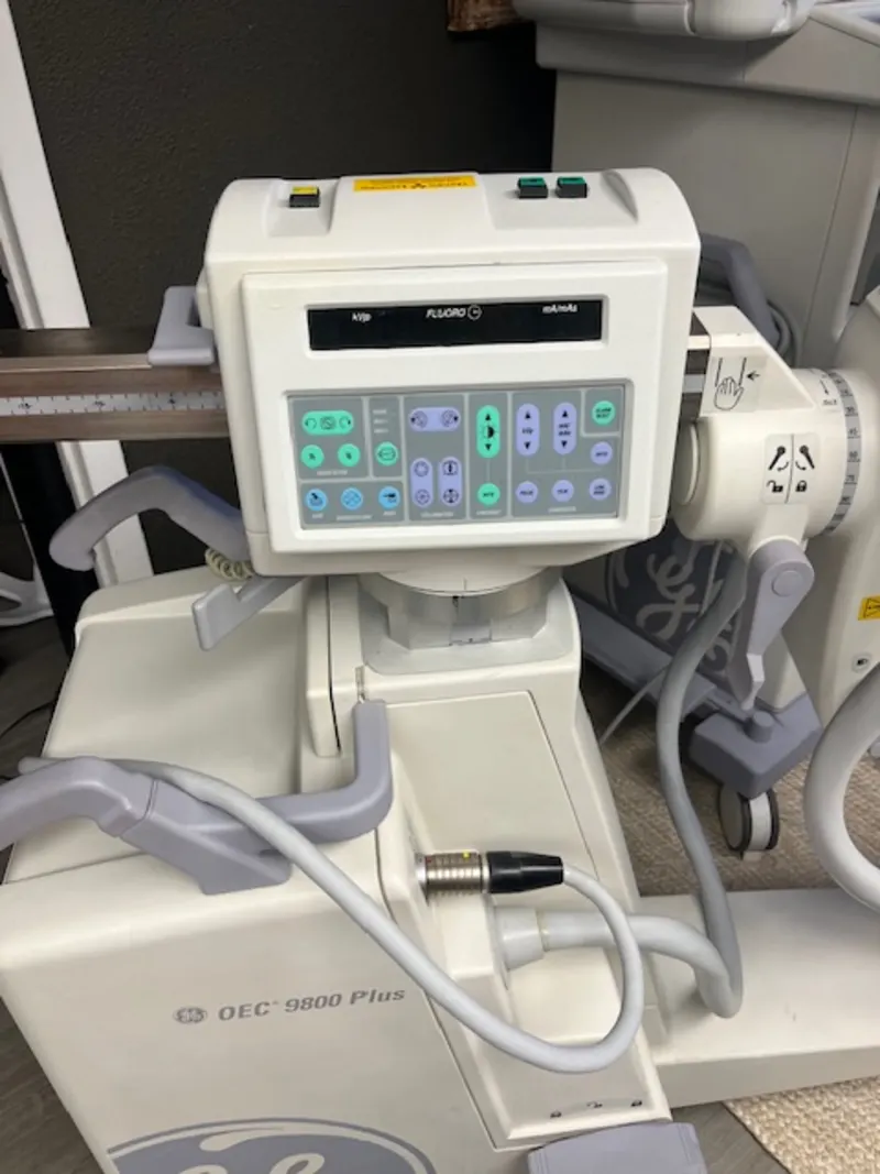 GE 9800 Mobile C-Arm | Surplus Marketplace