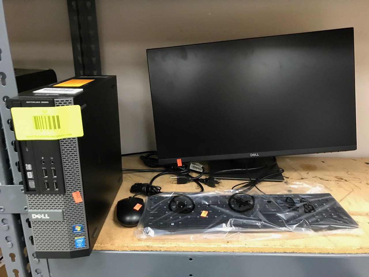 Complete Office Desk set up with Dell Optiplex 9020 | Surplus Marketplace