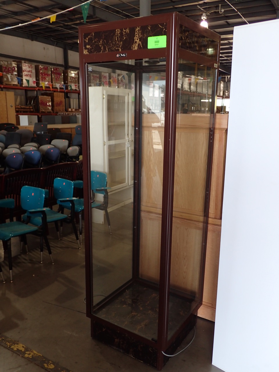 Claridge Glass Locking Display Case Locked With No Key Surplus Marketplace