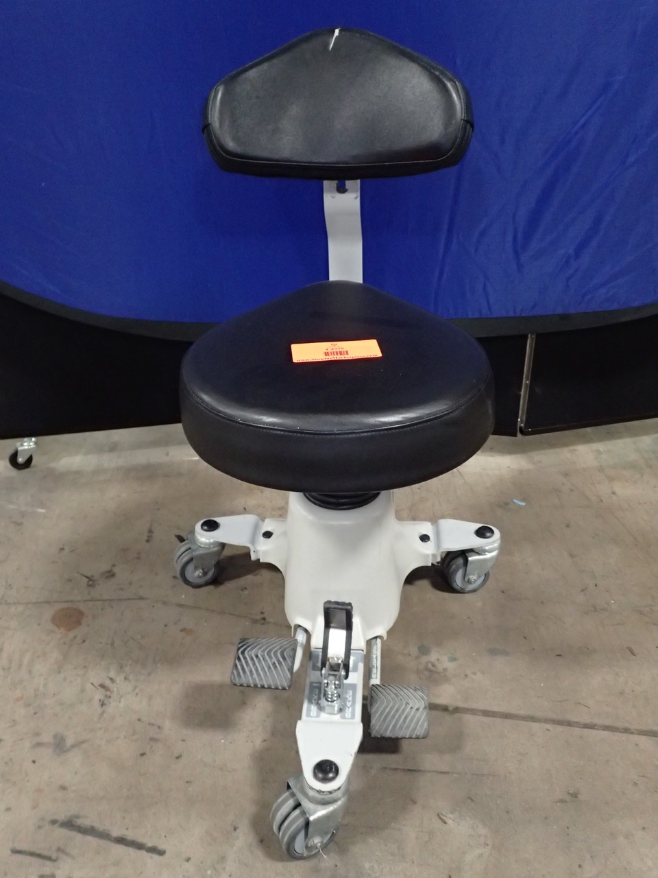 (1) Stryker Renaissance Series Surgical Stool II | Surplus Marketplace