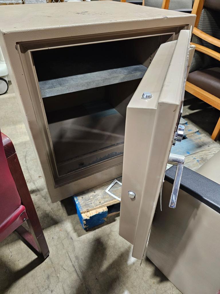 Major Safe - Surplus Marketplace