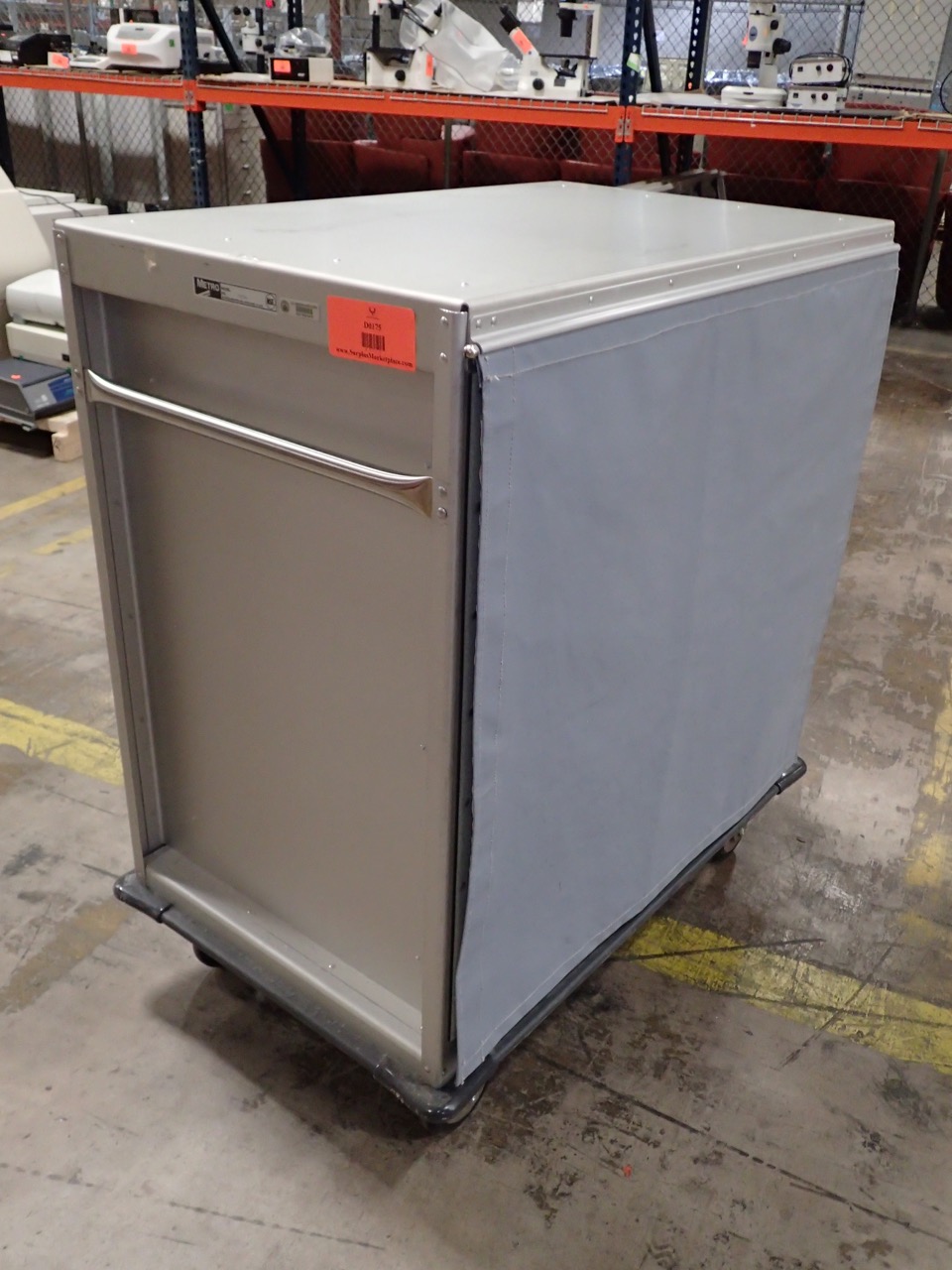 (1) Metro T523A Metal Cart | Surplus Marketplace