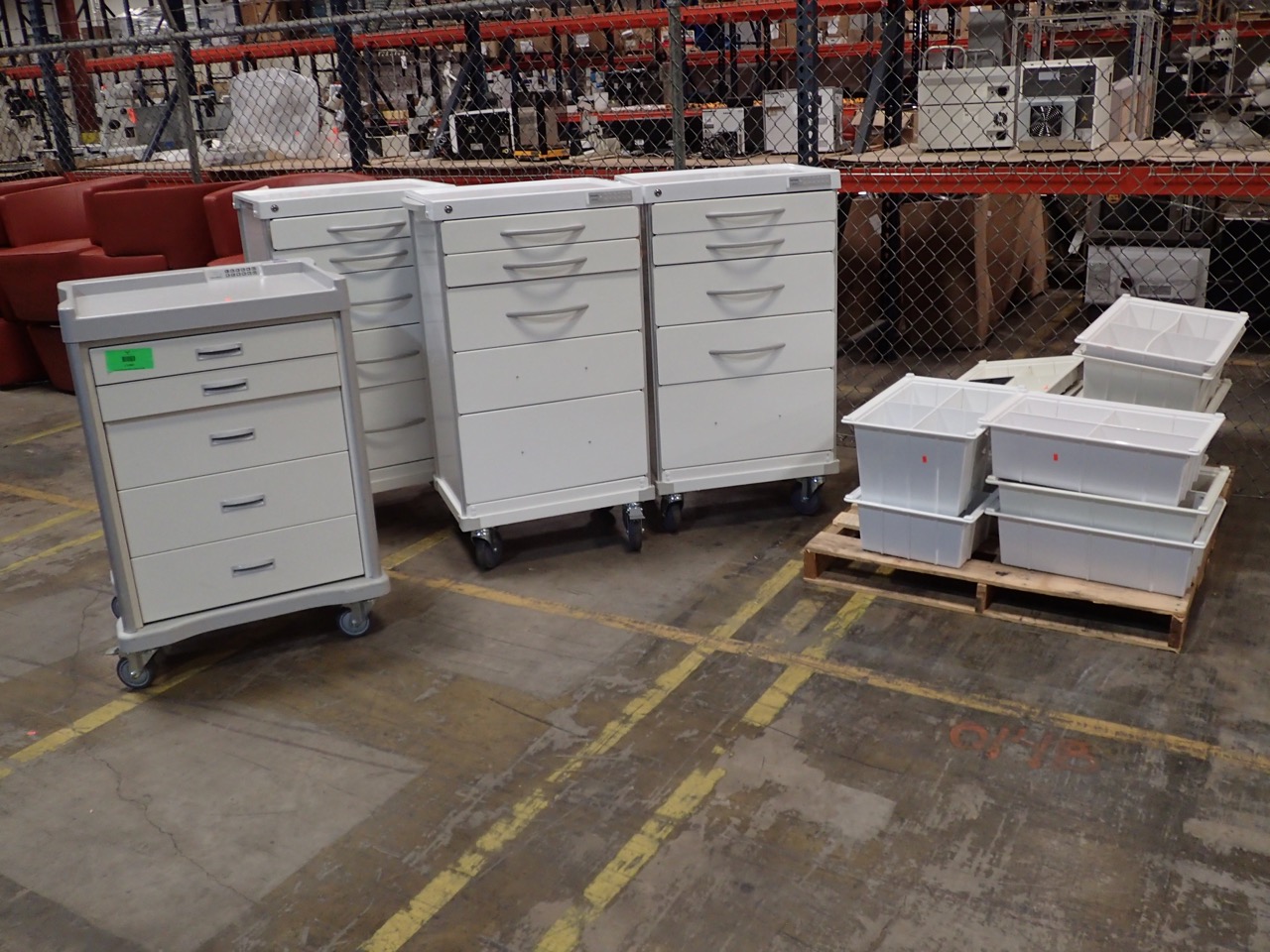 (4) Innerspace Crash Carts With Assorted Innerspace Bins | Surplus ...