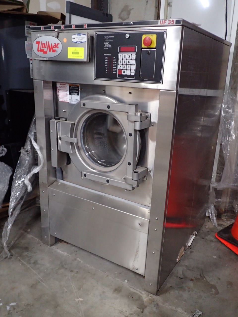 Uni-Mac UF35PVQU30001 Commercial Washer / Extractor | Surplus Marketplace