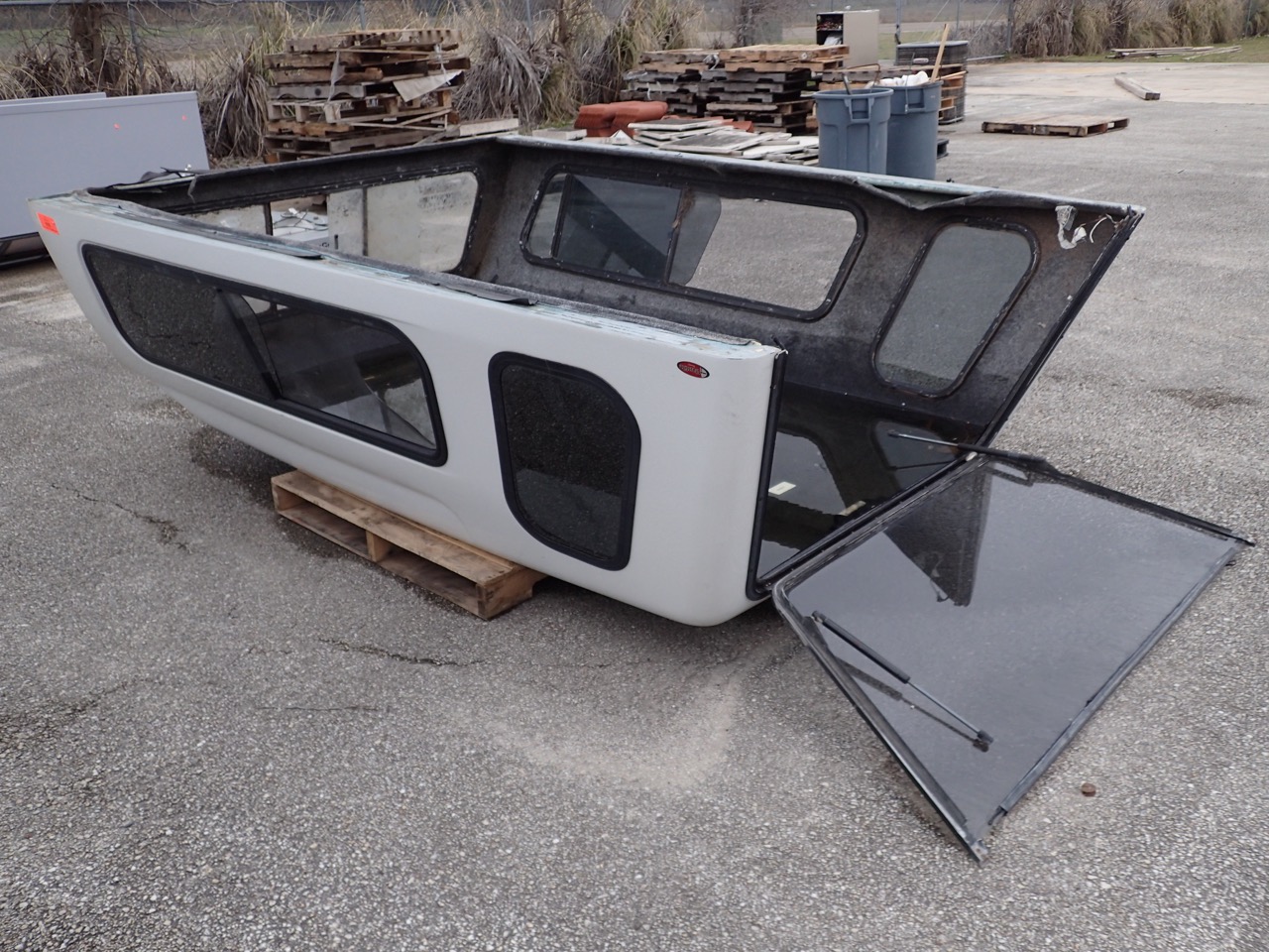 (1) Fiberglass Camper Shell fits 8' Bed - Surplus Marketplace