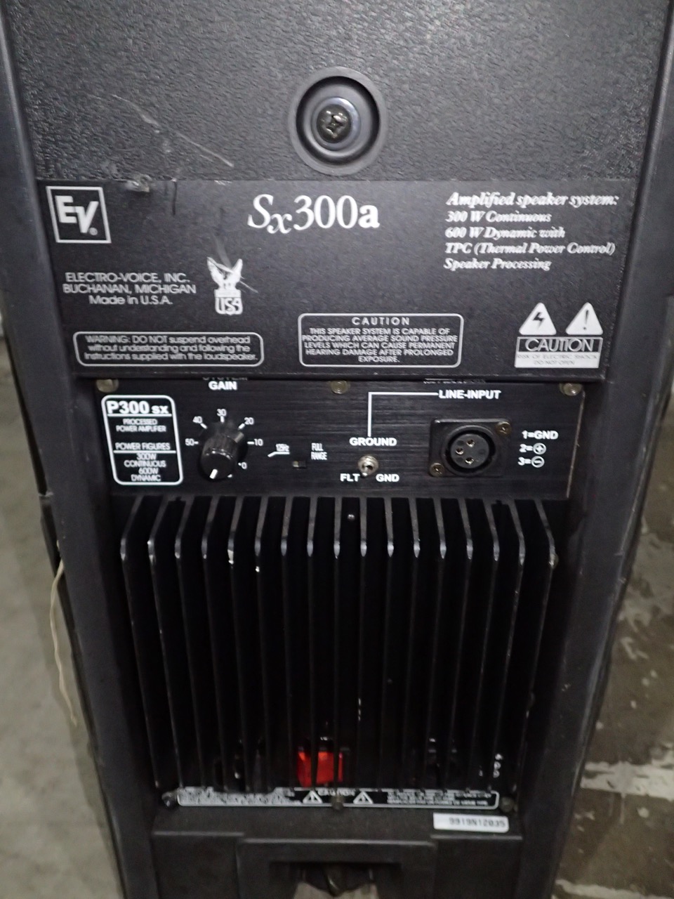 (2) EV SX 300A Amplified Speakers - Surplus Marketplace