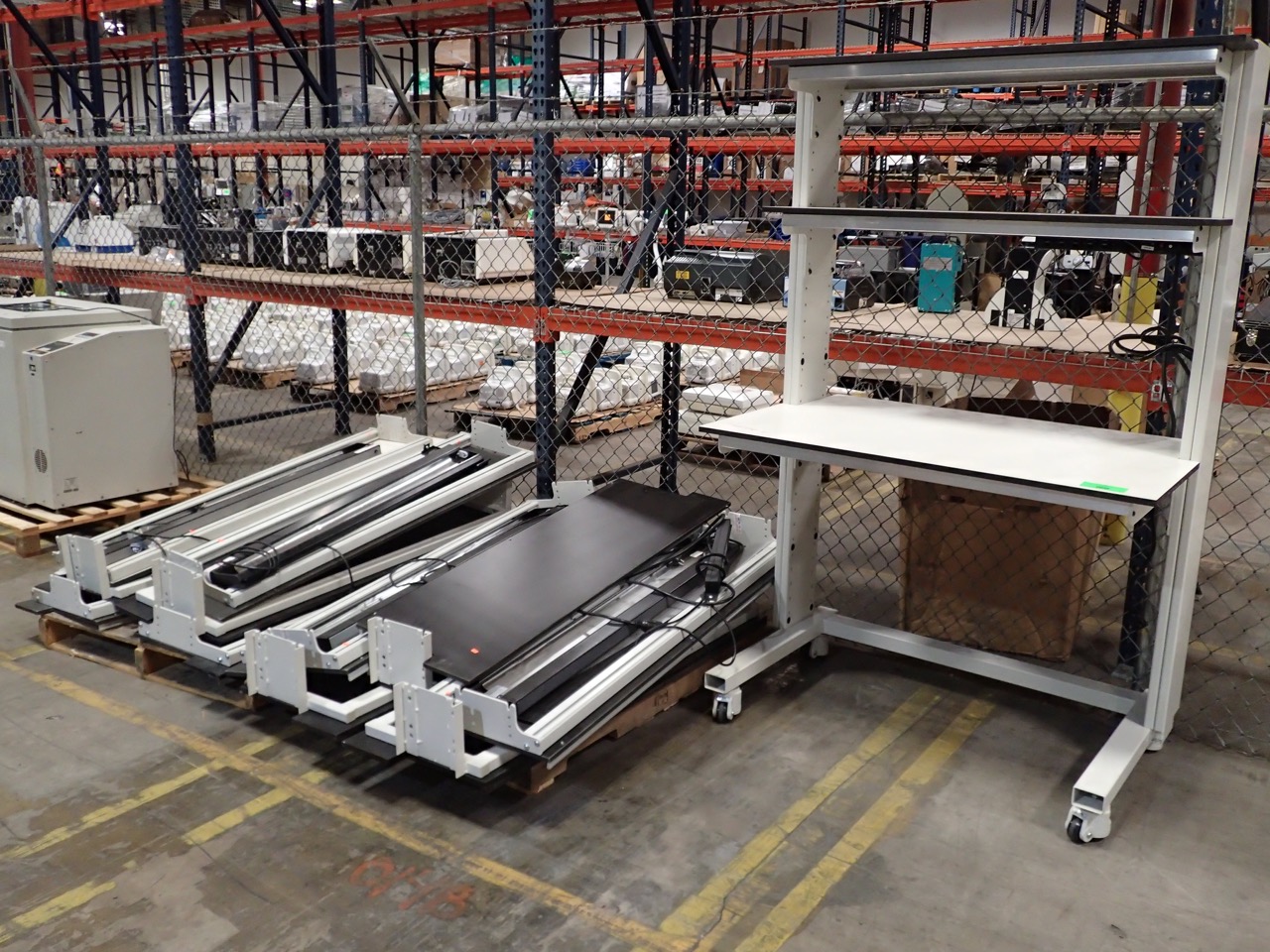 (1) Laboratory Grade, Chemical Resistant Workstation w/ (1) Pallet ...