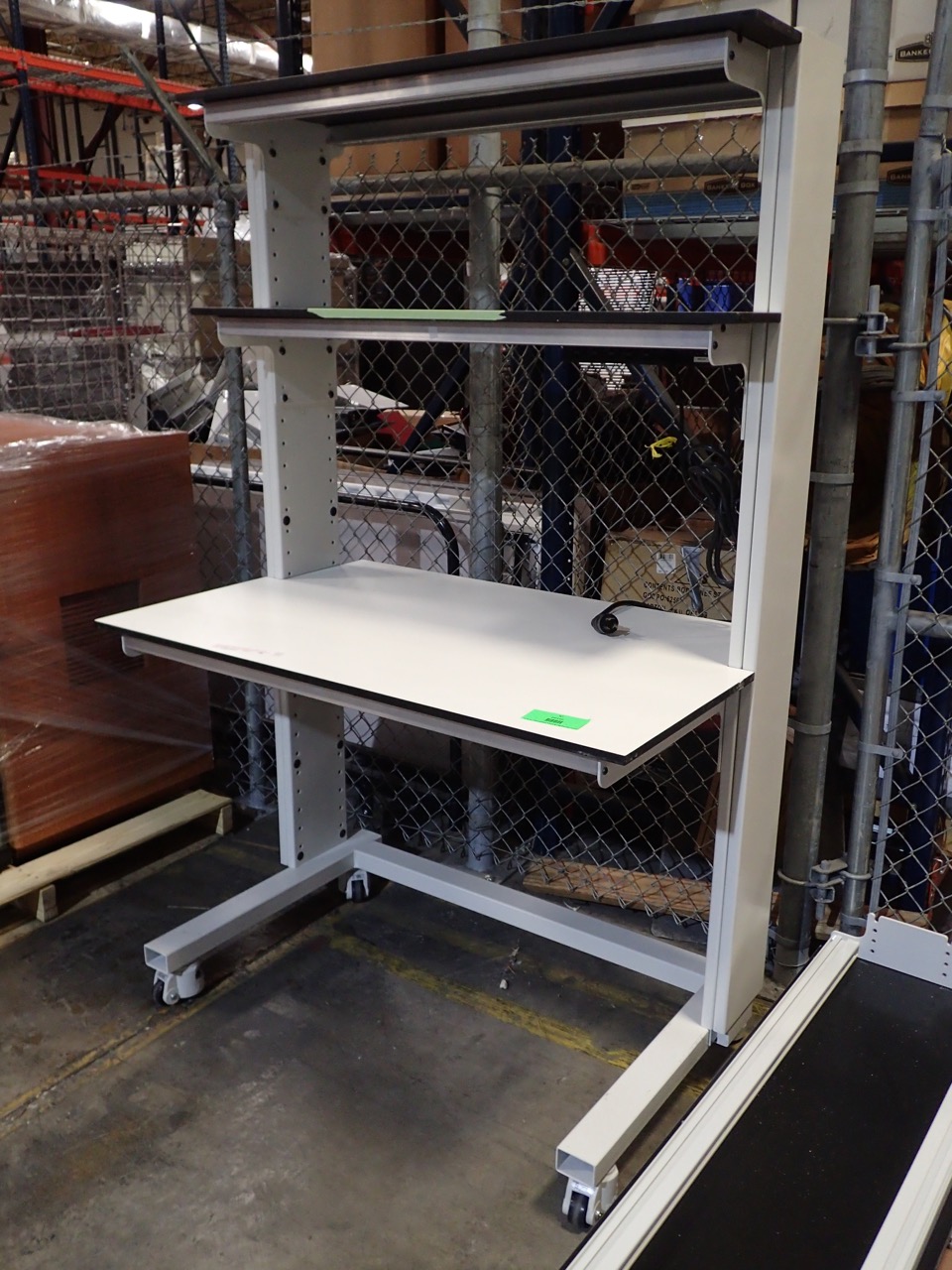 (1) Laboratory Grade, Chemical Resistant Workstation w/ (1) Pallet ...