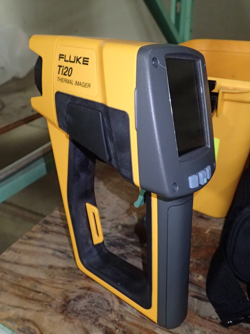 (1) Fluke TI20 Thermal Imager | Surplus Marketplace