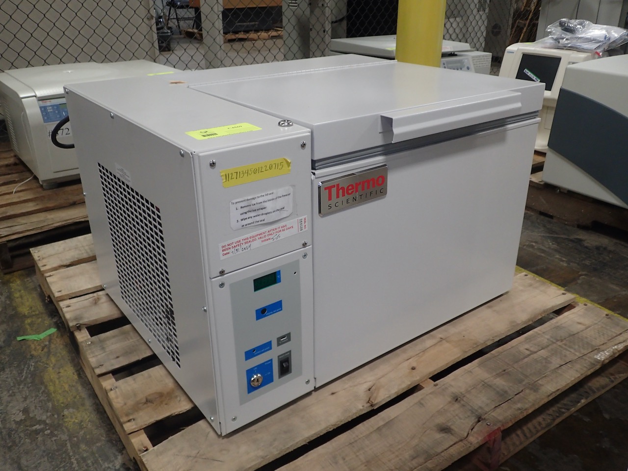 (1) Thermo Scientific ULT185-5-A Benchtop Chest Freezer | Surplus ...