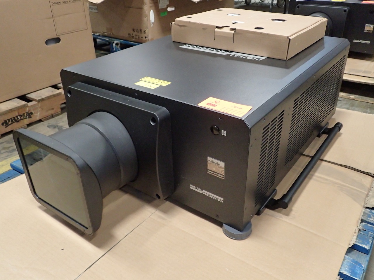(1) Digital Projection Highlite Laser 4K 12000 Super High Brightness ...