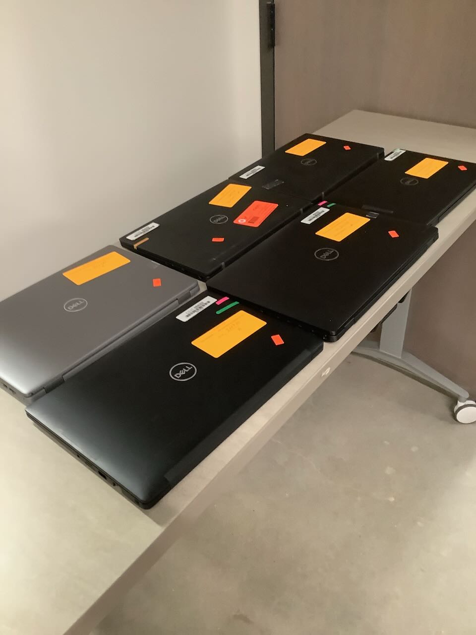6 Dell Laptop Computers | Surplus Marketplace