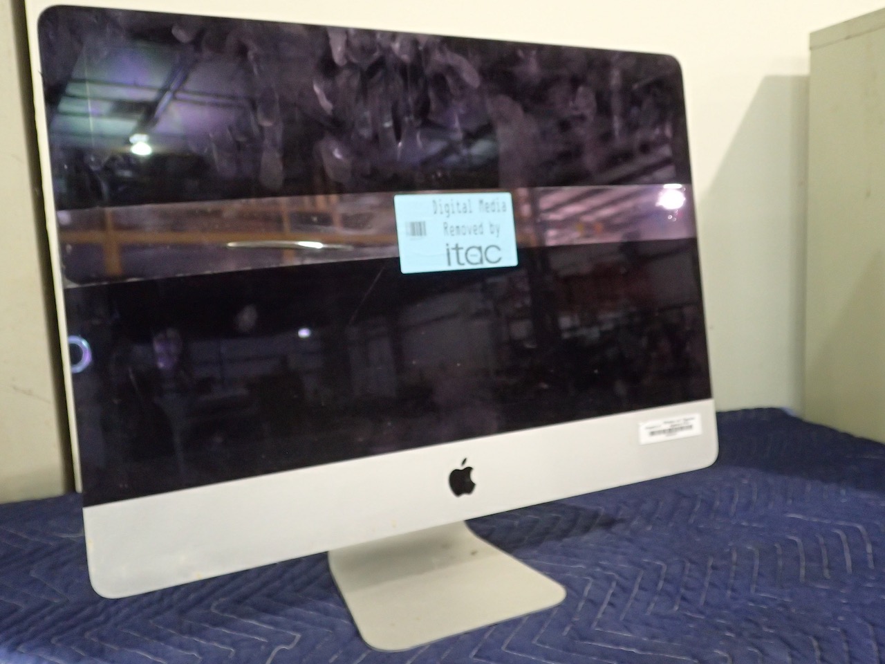 Apple iMac A1418 Computer (Hard Drive Removed) | Surplus Marketplace