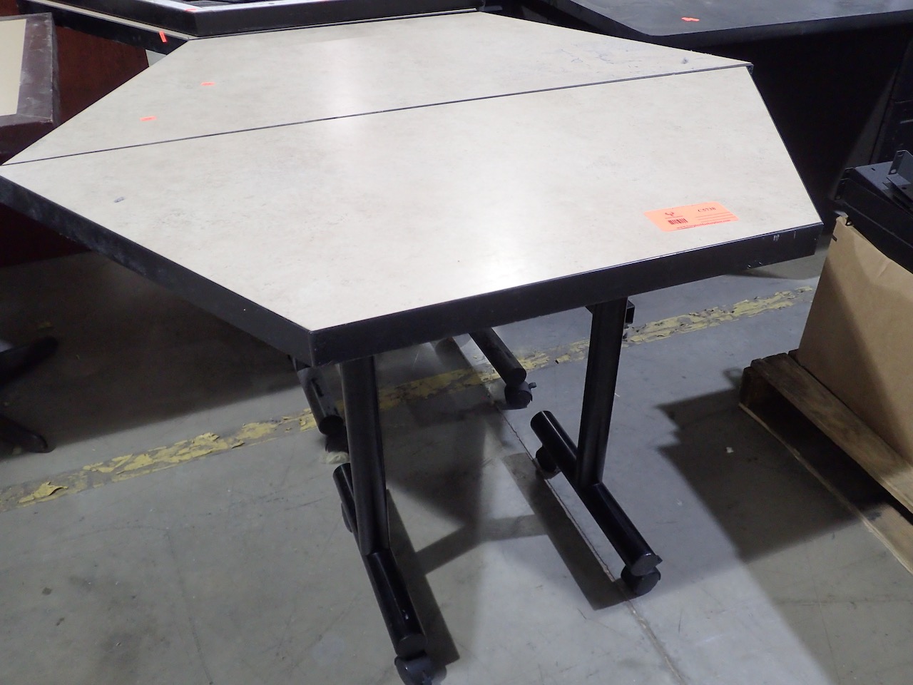 (4) Interconnecting Tables | Surplus Marketplace