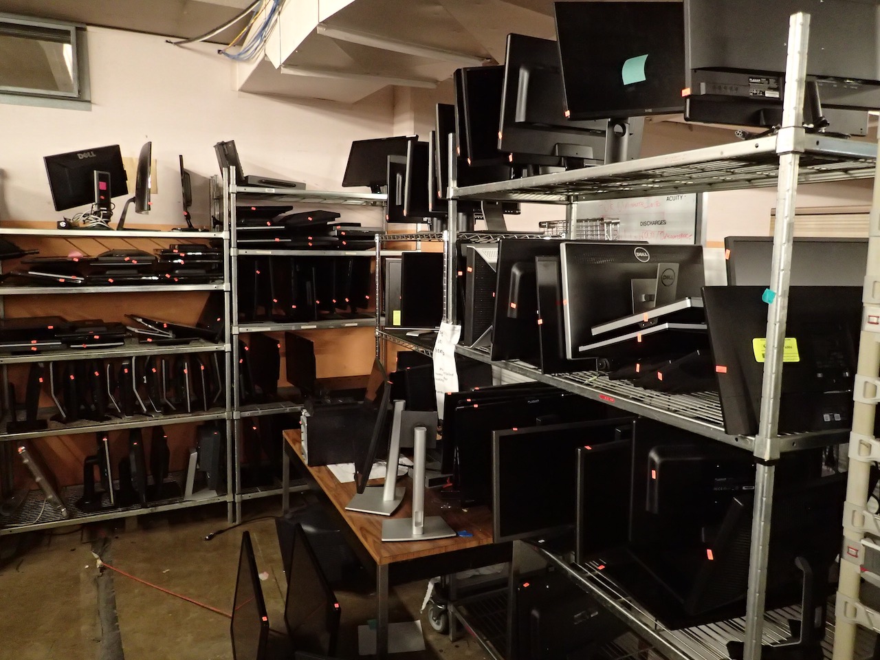 (220) Assorted Computer Monitors | Surplus Marketplace