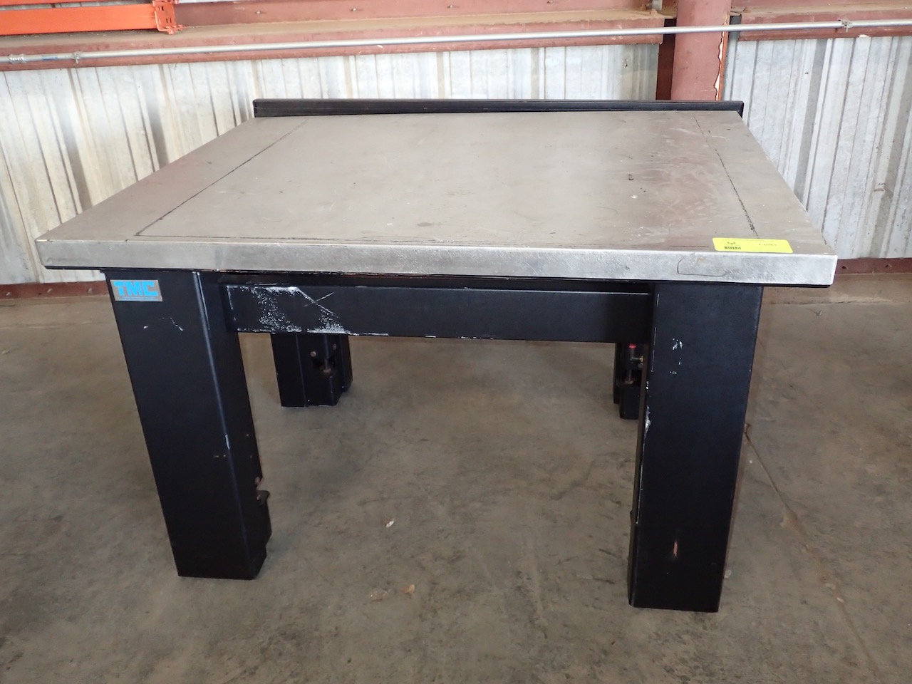 TMC Micro-g Pneumatic Vibration Isolation Table | Surplus Marketplace