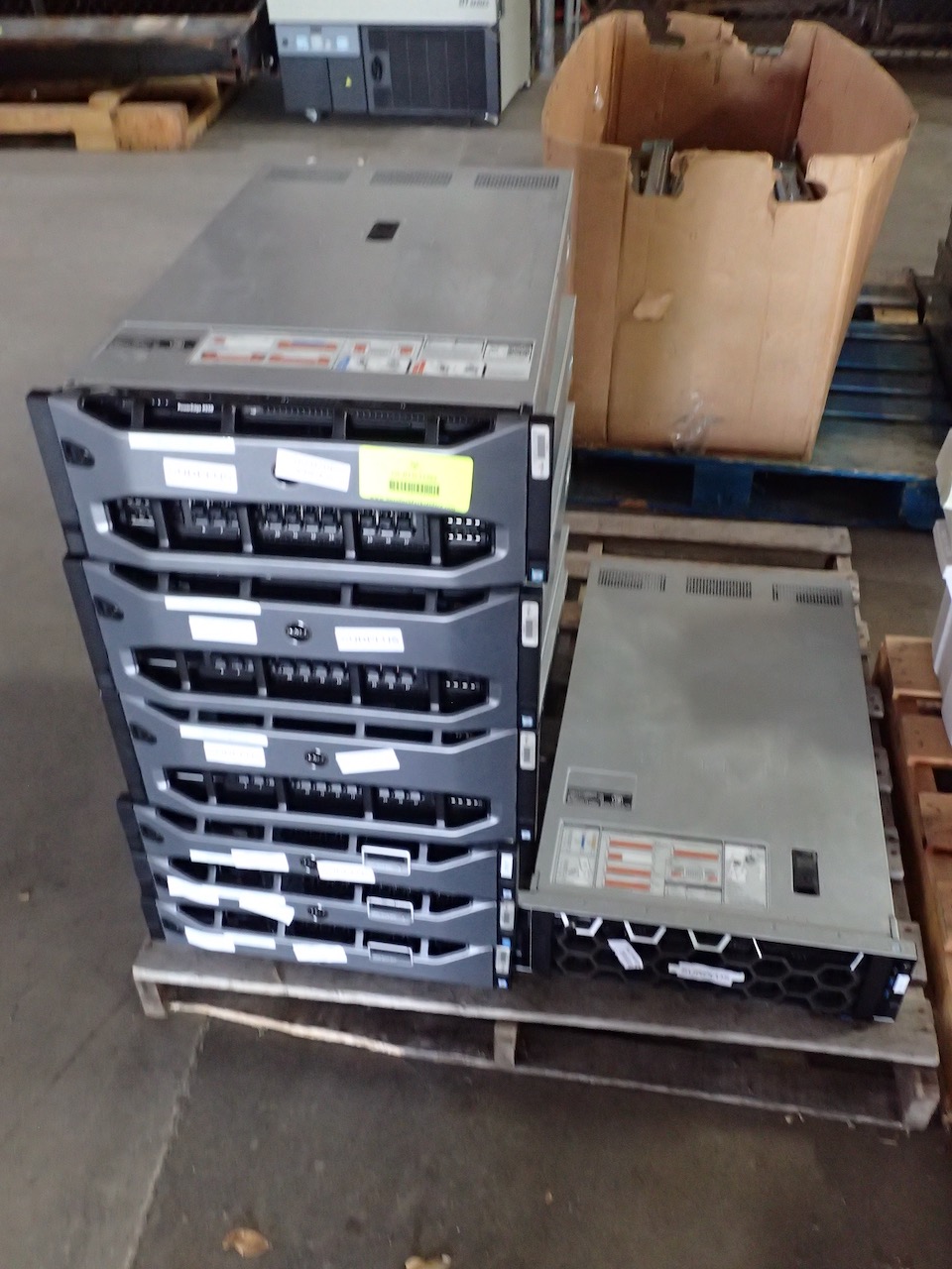 (1) Pallet Server Components | Surplus Marketplace