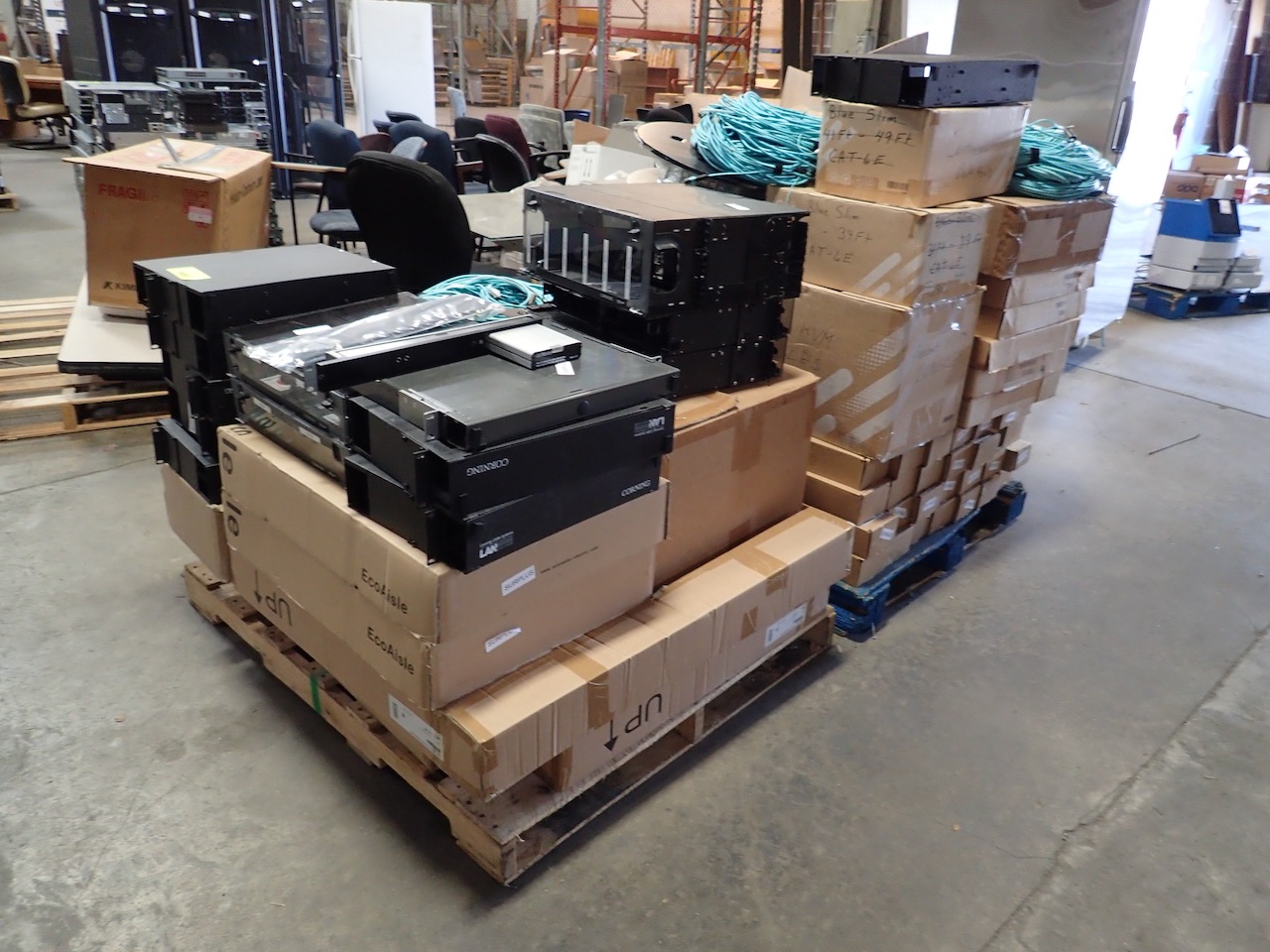 (5) Pallets Assorted Server Components And accessories | Surplus ...