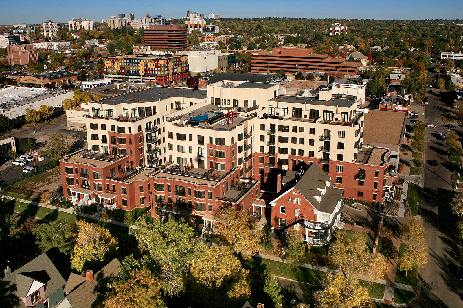 Watermark Luxury Residences - Fentress Studios, a Populous Company