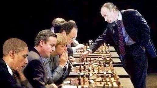 Poker vs. Chess: Which game is more complex?