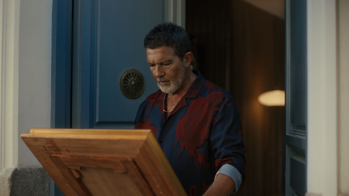 Antonio Banderas protagoniza campaña «Goya inesperado» de Uber Eats ...