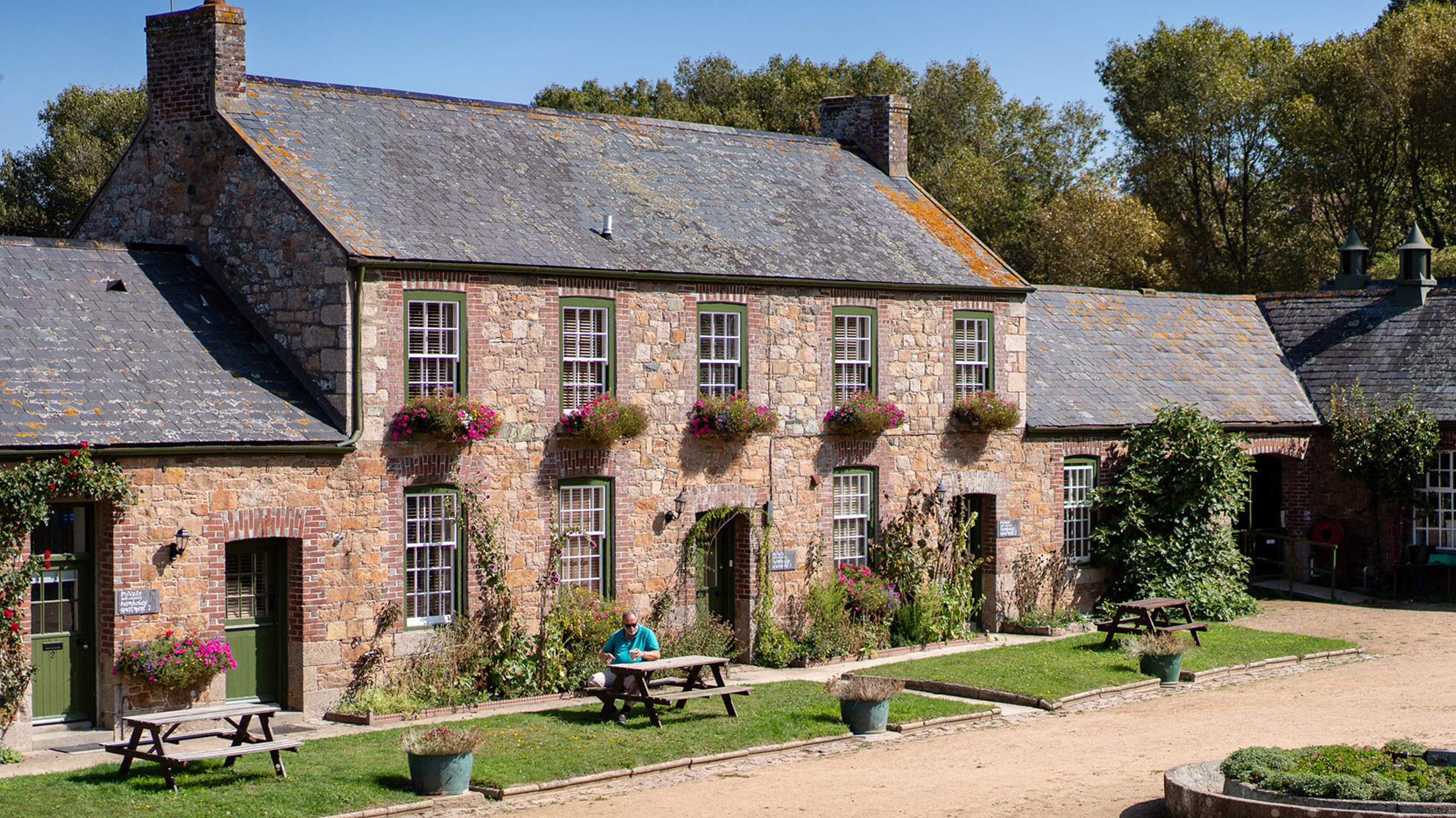 Botanic Gardens at Samares Manor, Jersey - Channel Islands Direct