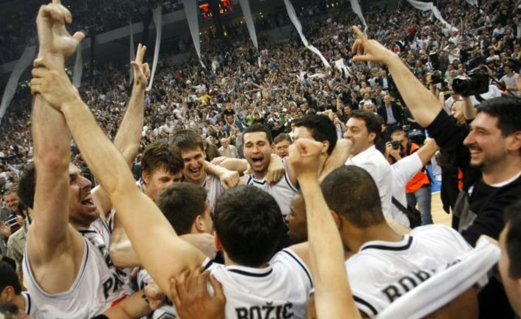 ADRIATIC LEAGUE - Partizan celebrate title after Kecman miracle shot ...