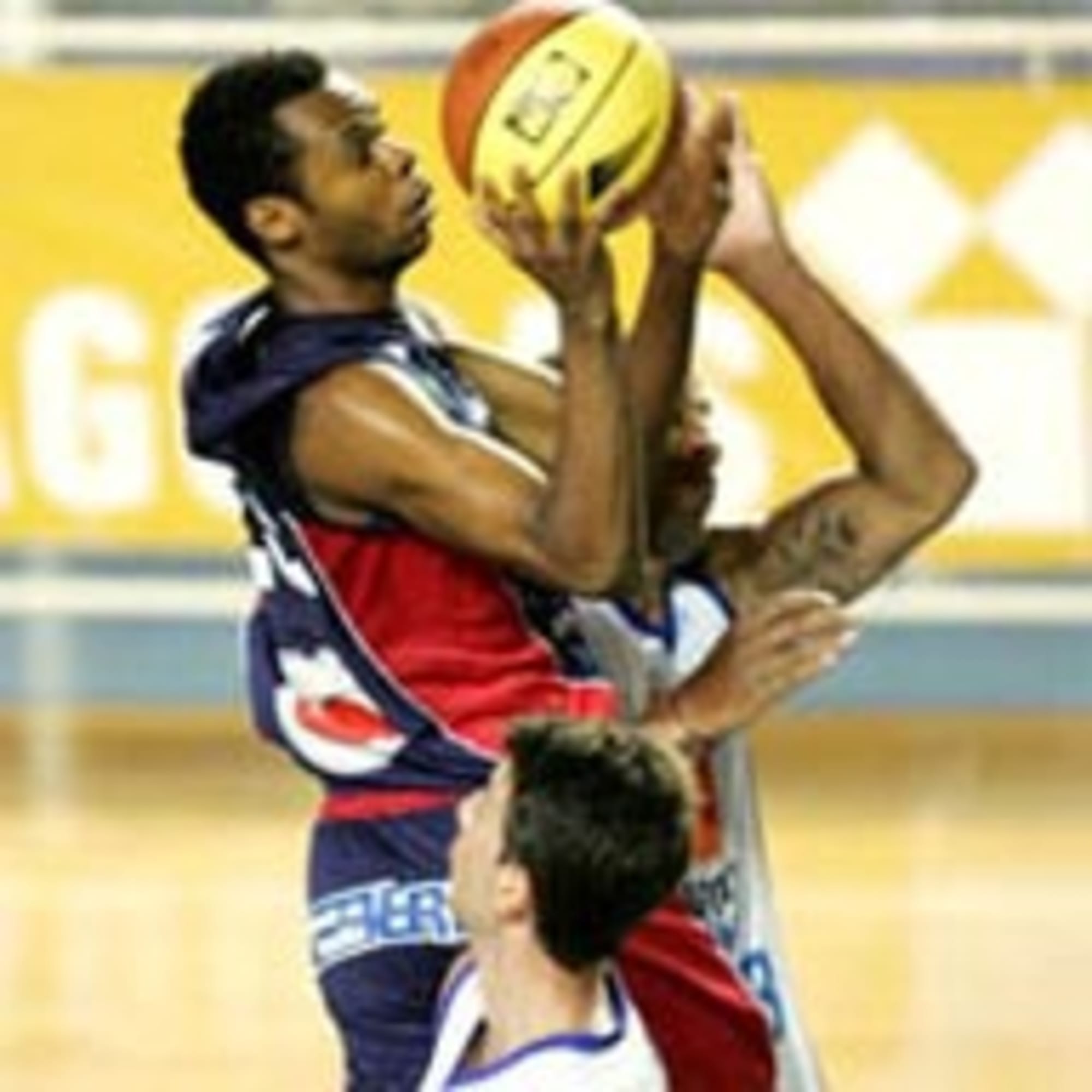 BRA - Rio Claro keep unbeaten streak alive in Brazil | FIBA Basketball