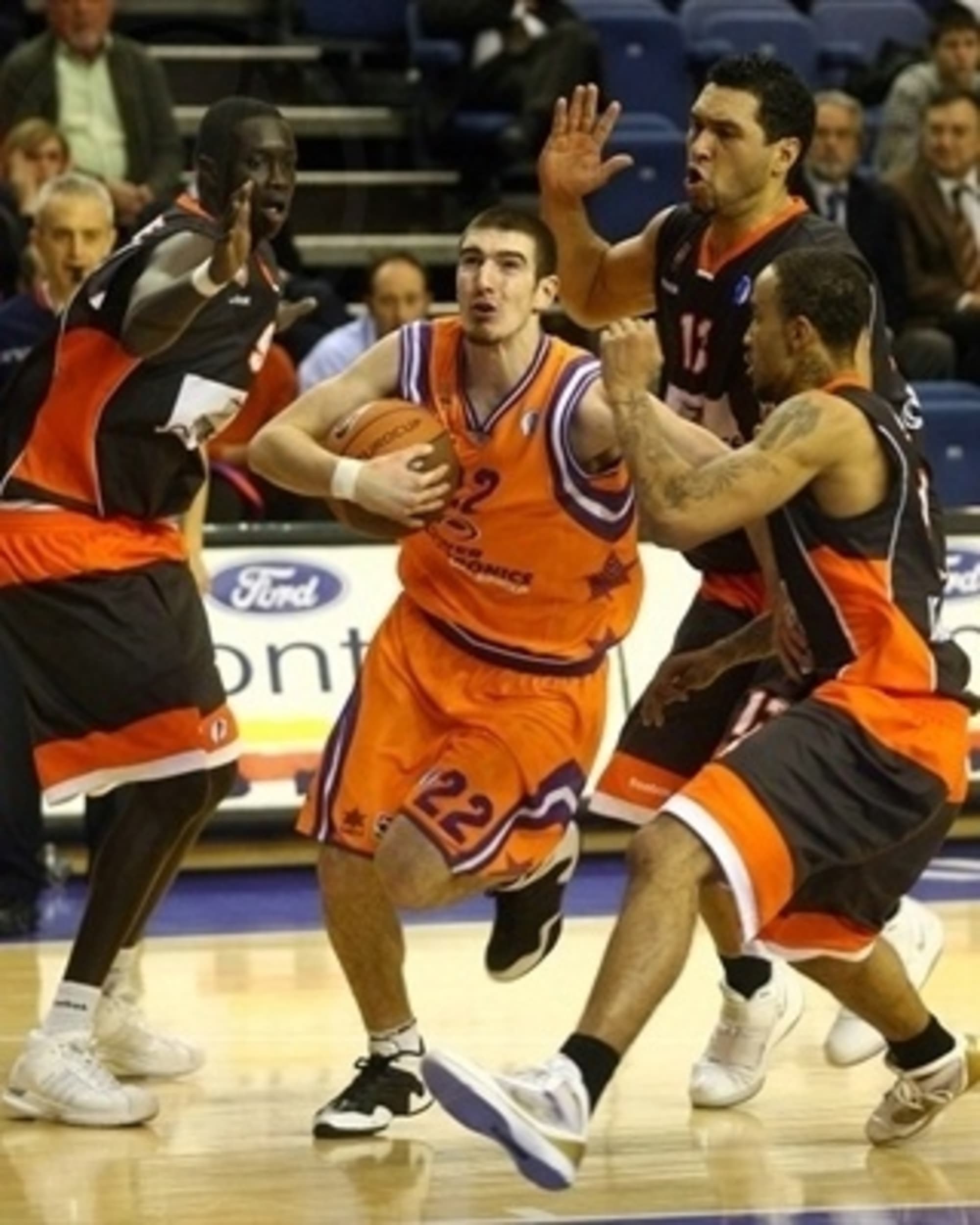 EUROCUP – International stars De Colo, Nielsen get a taste of Turkey ...