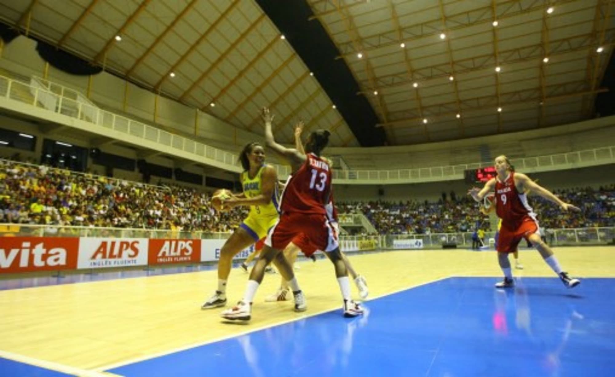 BRA/CAN - Brazil dominates Canada to close their warm-up schedule ...