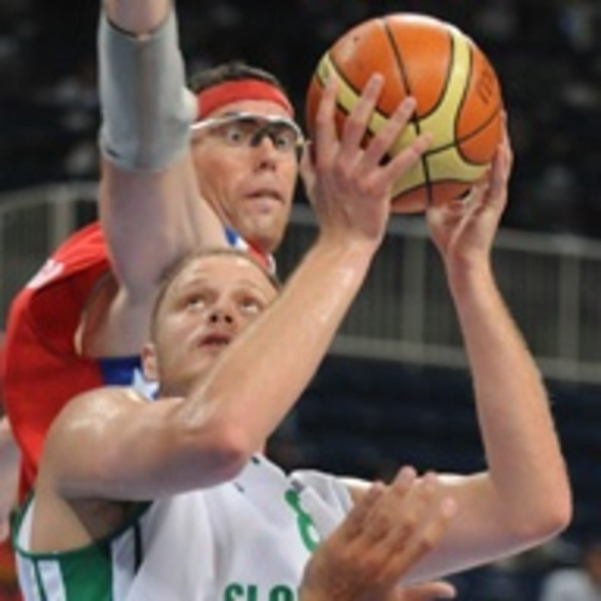 SLO - Post-game interviews with Raso NESTEROVIC & Sani BECIROVIC [video ...