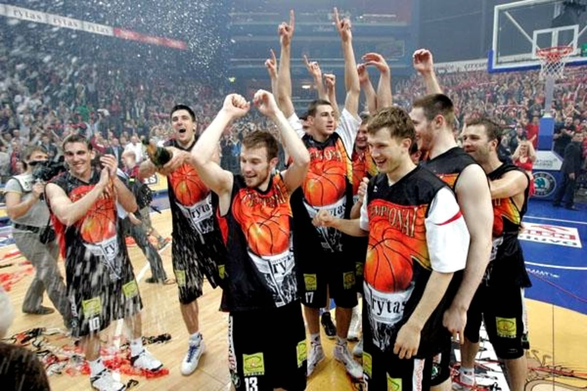 LTU - Lietuvos Rytas win LKL title, punch Euroleague ticket | FIBA ...