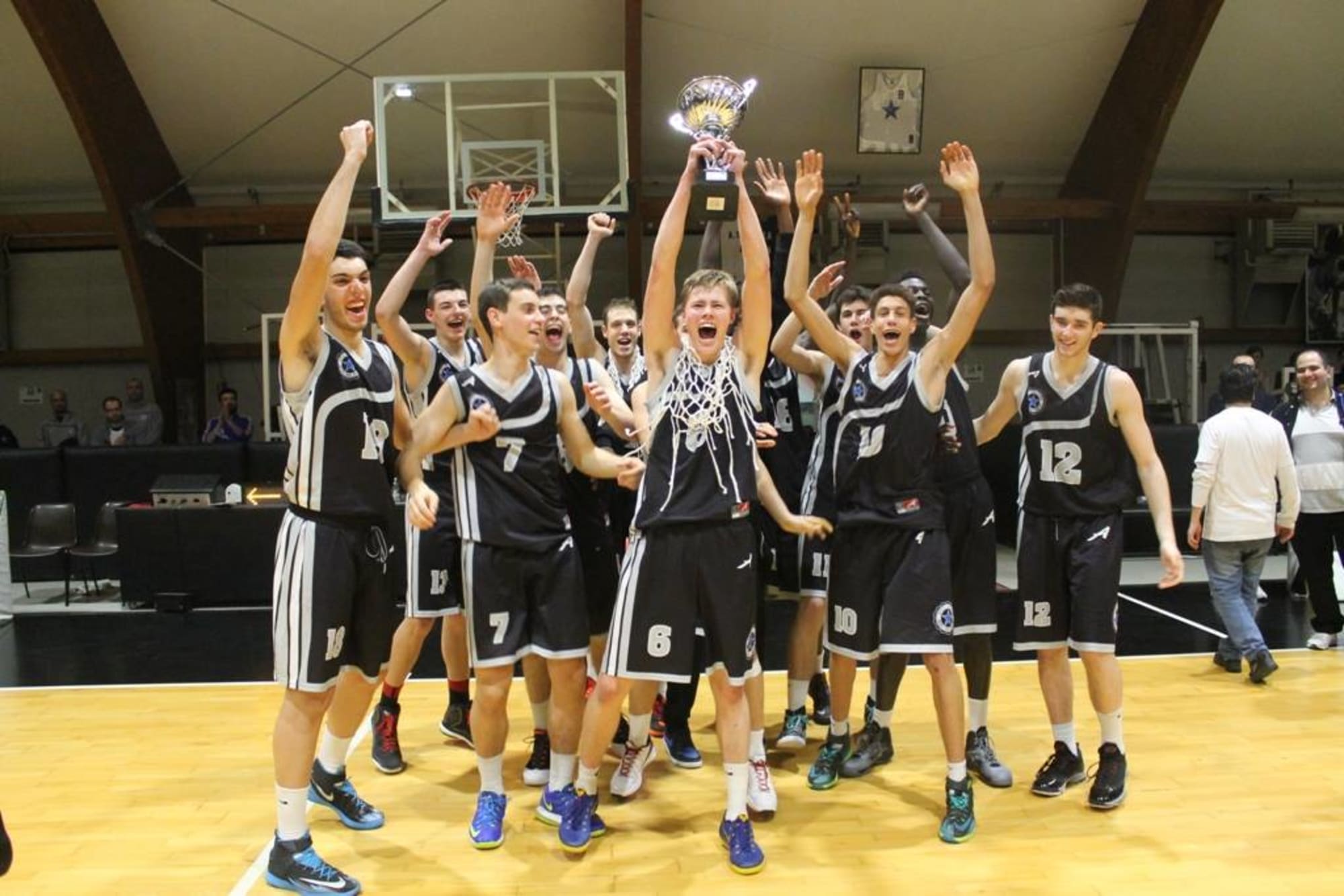 Stellazzurra, Real Madrid book spots in ANGT Finals | FIBA Basketball