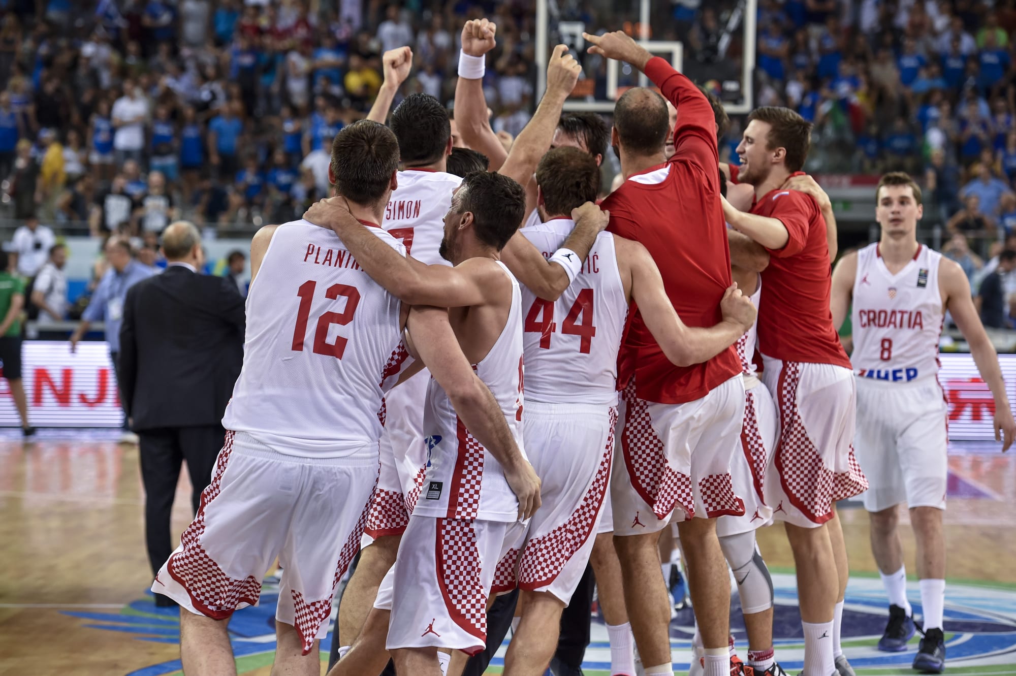 Petrovic sticks with the 12 that qualified for Olympics | FIBA Basketball