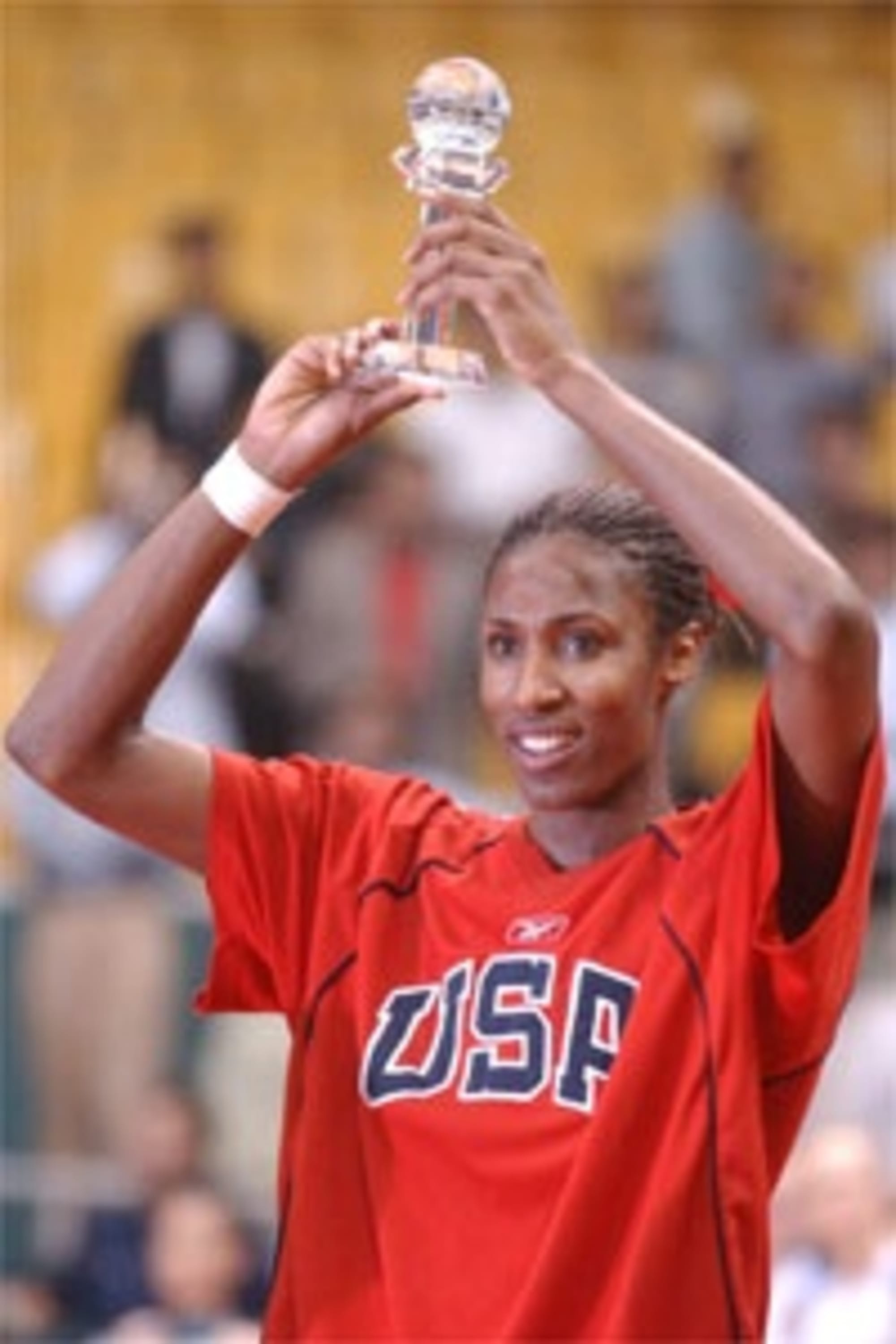 USA - Lisa Leslie named WNBA player of the week | FIBA Basketball