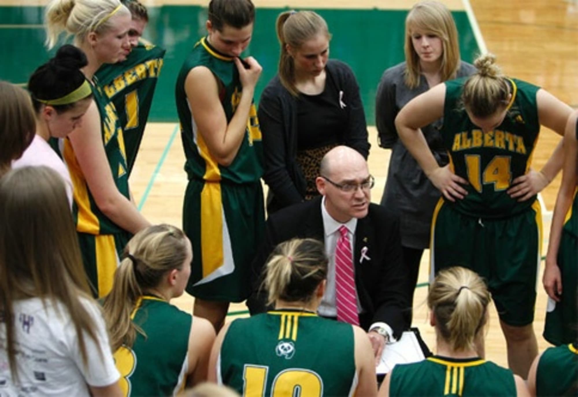 CAN - Edwards jumps into coaching hot seat | FIBA Basketball