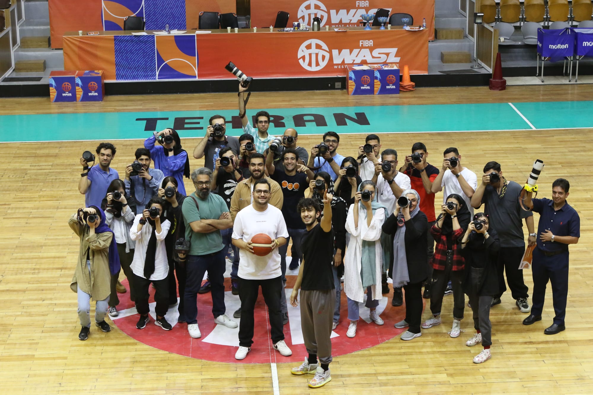 Successful conclusion of photography workshop in Tehran | FIBA Basketball