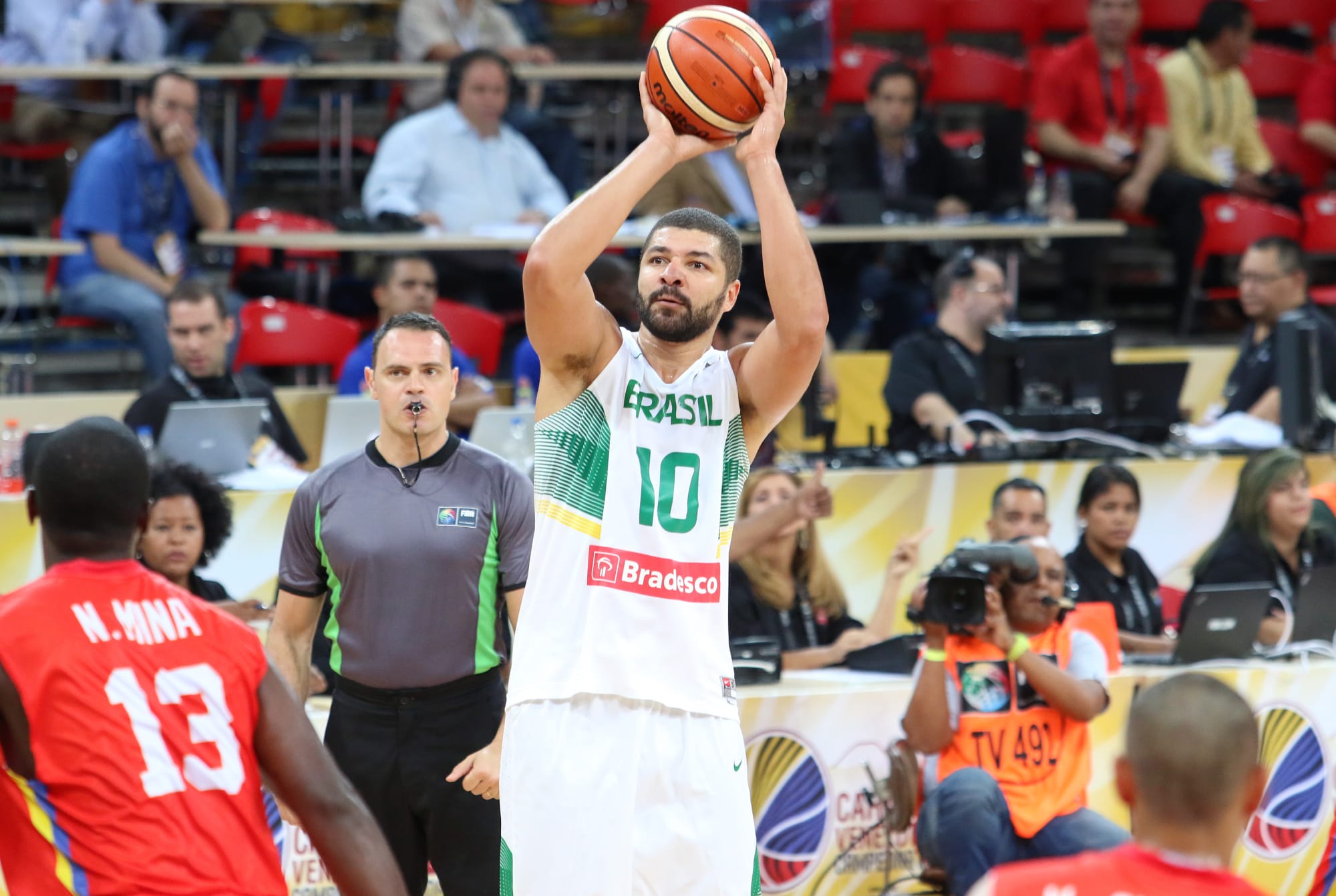 Brazil debut strong over Ecuador | FIBA Basketball