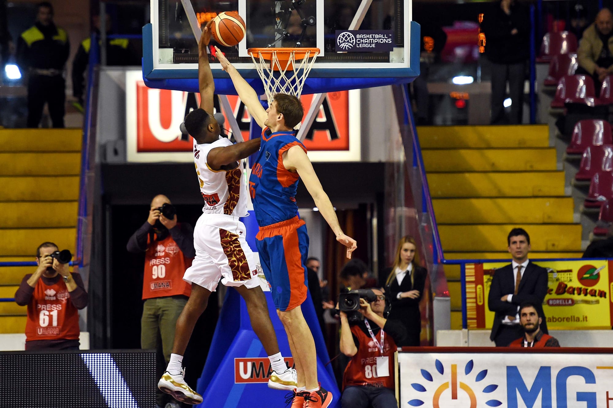 Venezia seal second place in Group B with Oradea takedown | FIBA.basketball