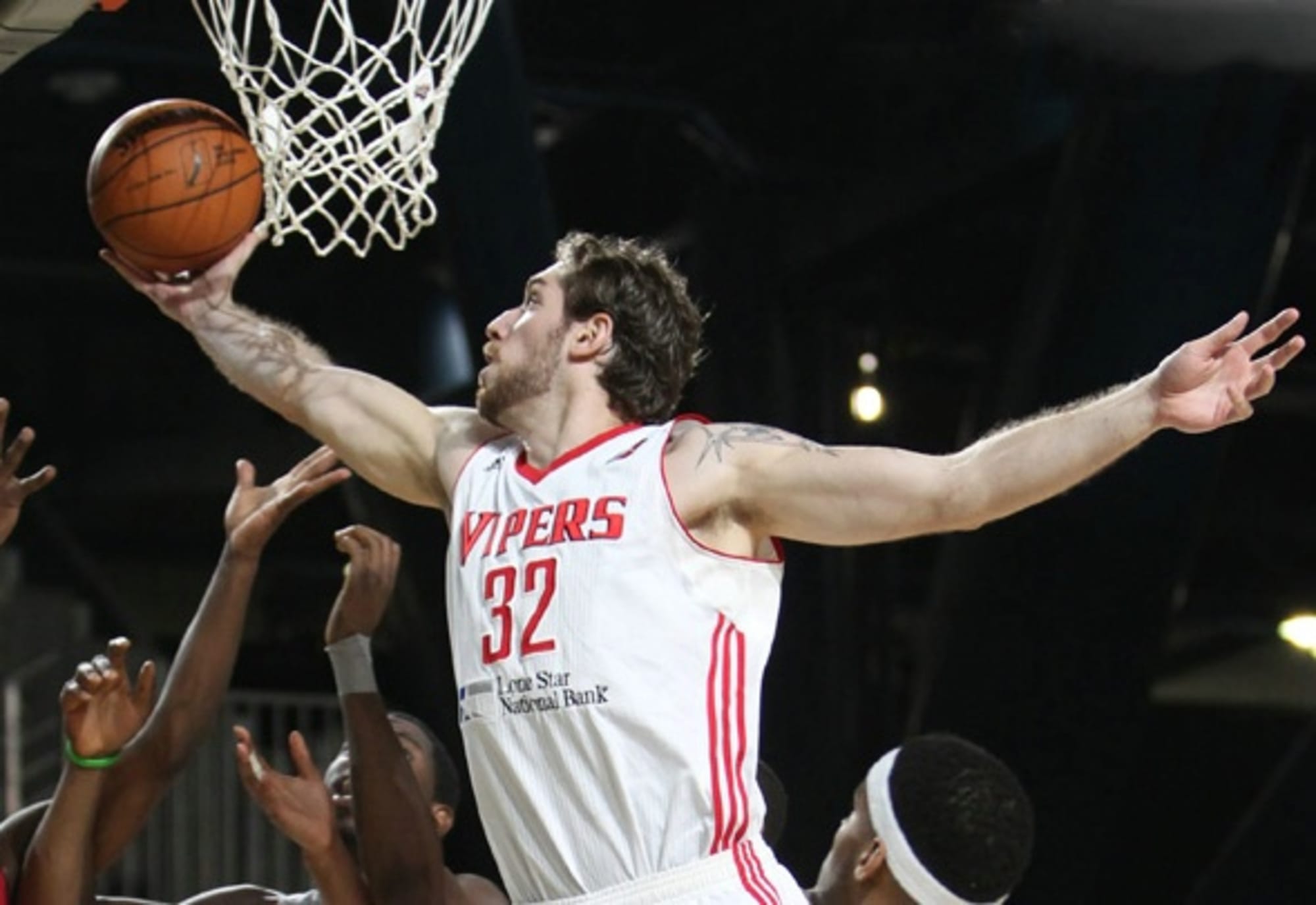 GER/USA - Ohlbrecht takes next step, signs long term deal with Rockets ...